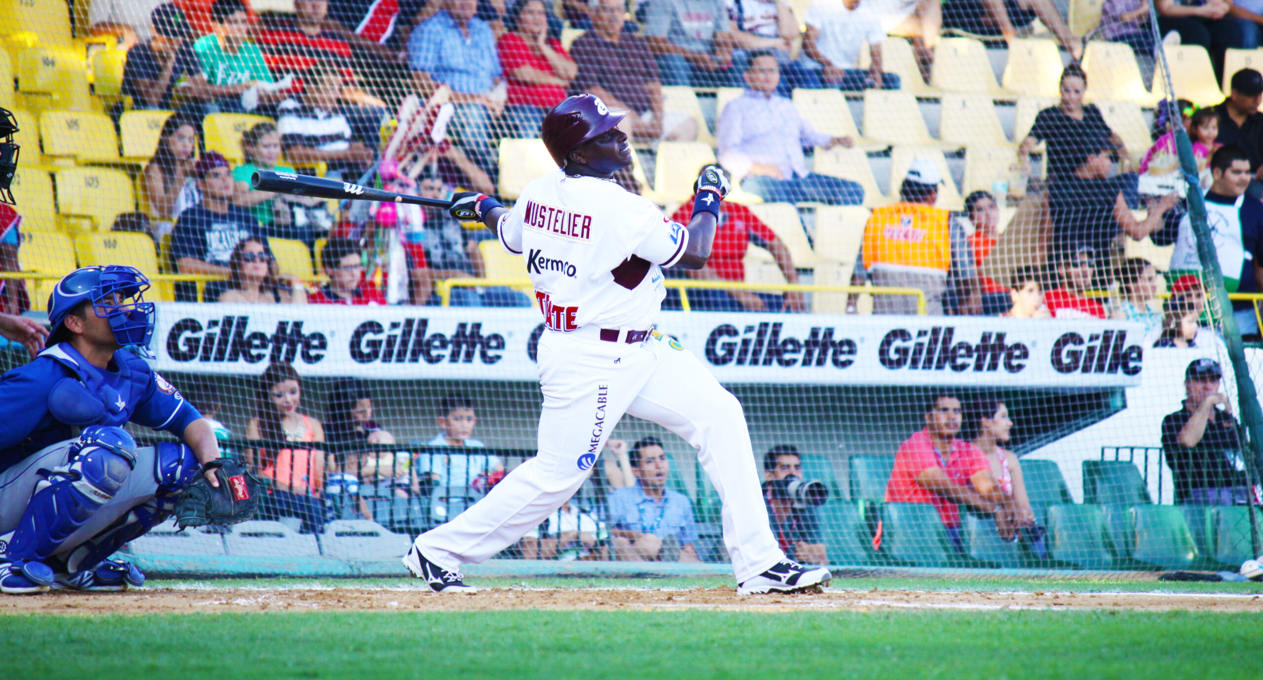 MUSTELIER VUELVE A CASA – Tomateros