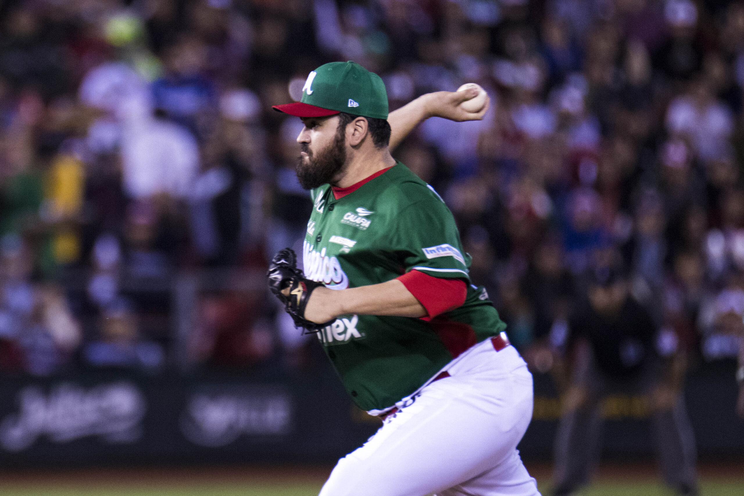 ÉDGAR GONZÁLEZ FIGURA EN SERIE LATINOAMERICANA – Tomateros