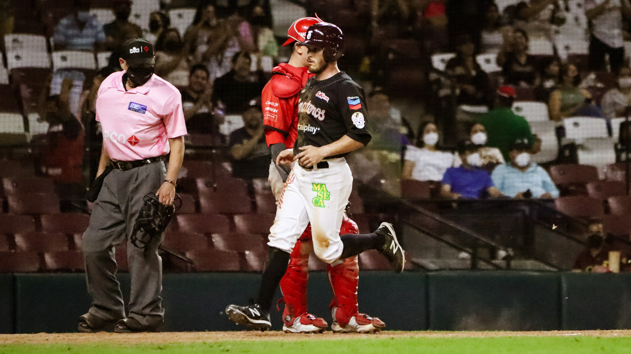 EDITORIAL: ABRIENDO EL FUEGO EN EL ORDEN AL BAT – Tomateros